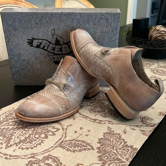 Freebird by Steven | Shoes | Freebird By Steven Mabel | Poshmark